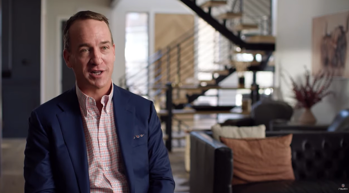 Peyton Manning's Hilarious Story About Tom Moore Proves Coaching Isn't ...